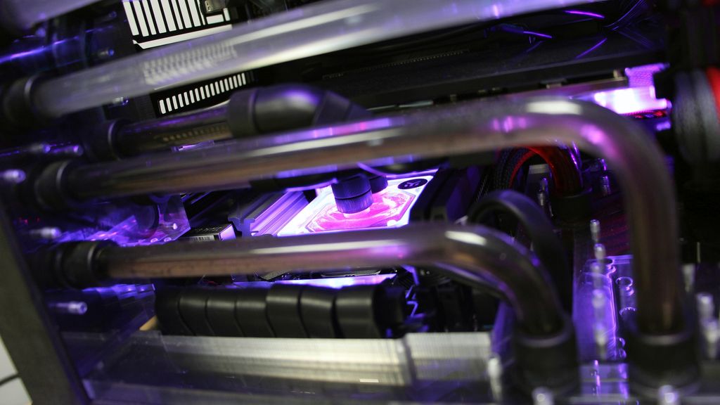 What’s It Like to Game on a £33,000 PC? | TechRadar