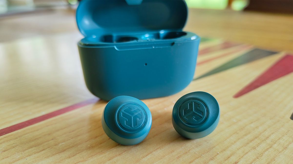 JLab Go Pop Plus review: super cheap earbuds with plenty of friendly ...