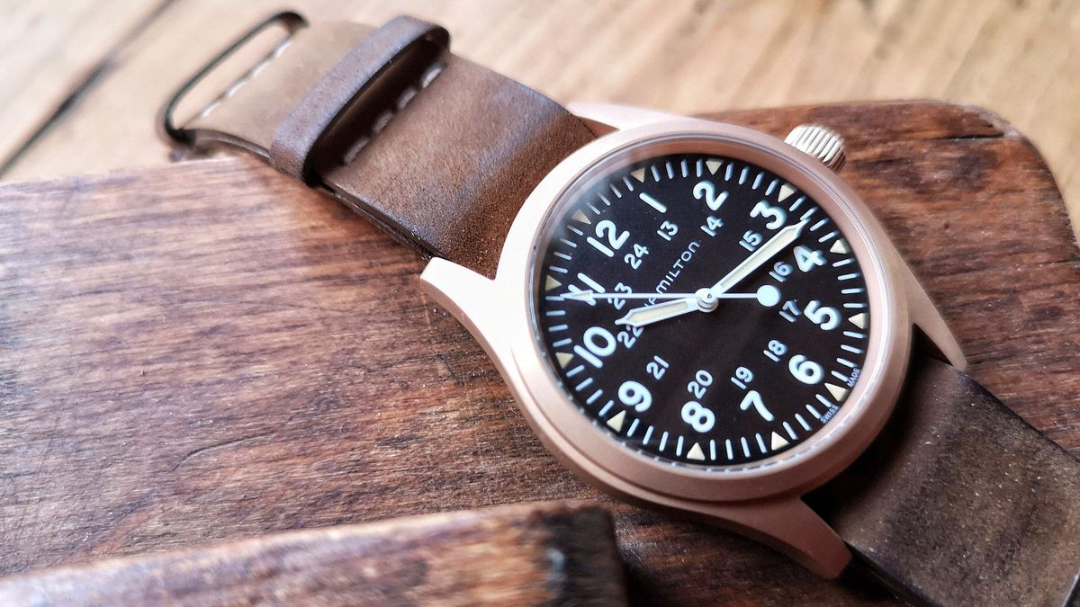 Hamilton Khaki Mechanical Bronze field watch review | Advnture