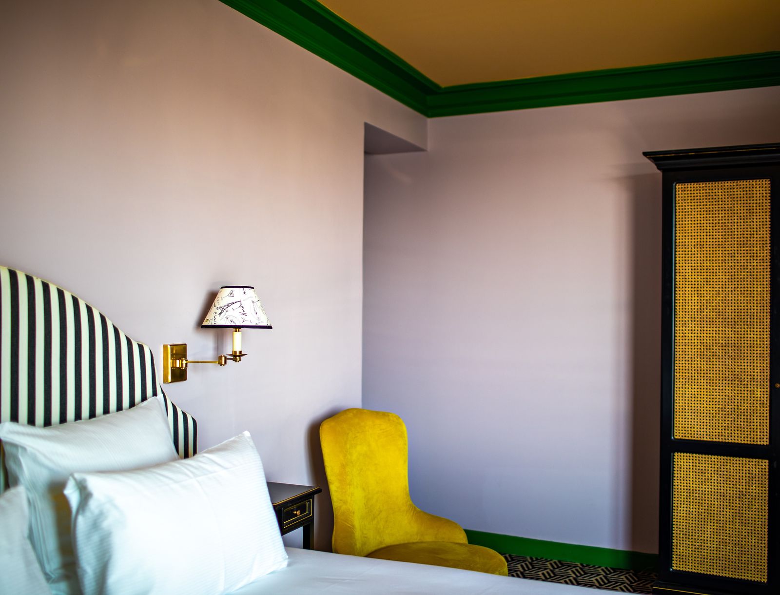 Paint tricks for low ceilings – 10 ways to lift the ceiling | Livingetc
