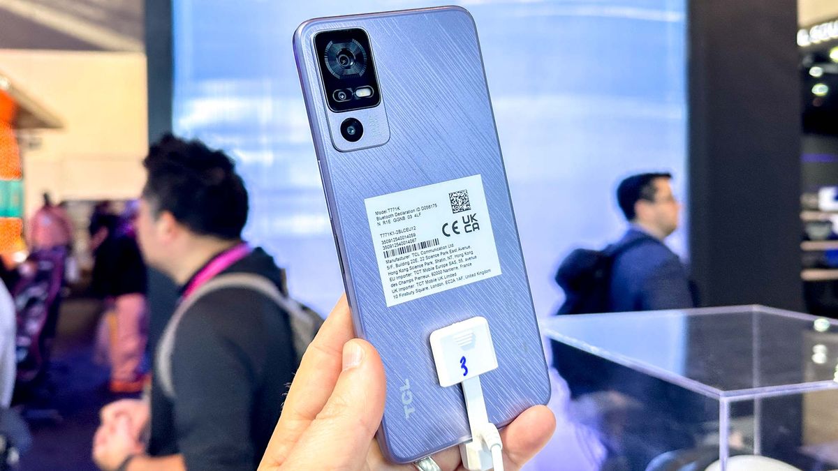 TCL 40 R 5G hands-on: Here's what you get for just $220 | Tom's Guide