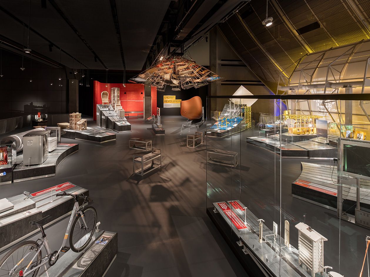 Touring the Energy Revolution gallery by Unknown Works | Wallpaper