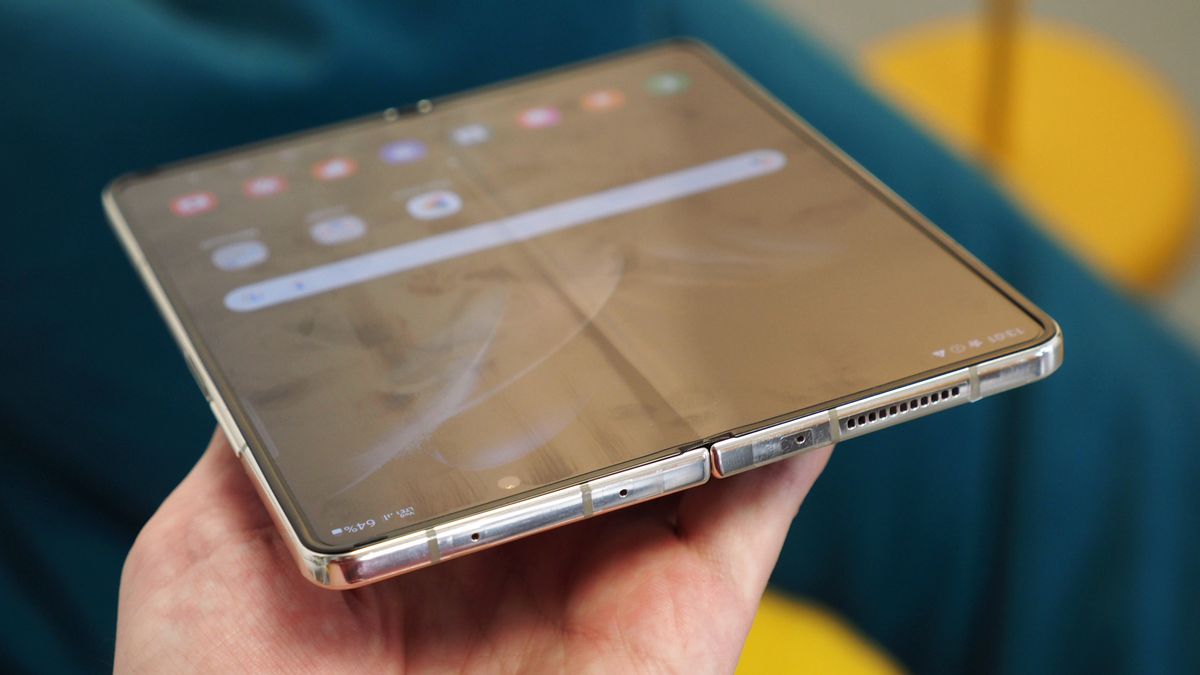 Apple's foldable phone could be the first without a crease | T3