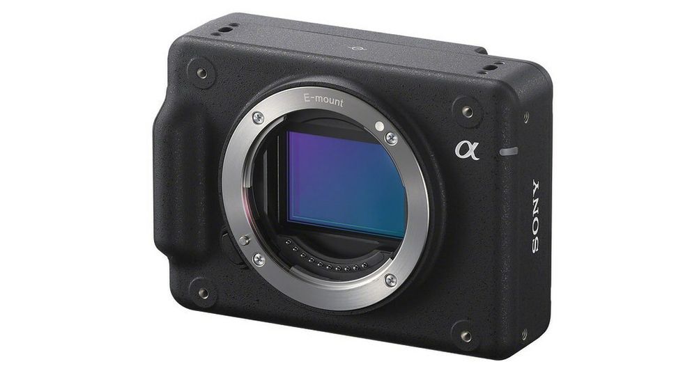 Sony ILX-LR1 is smallest, lightest full-frame camera ever, but has no ...