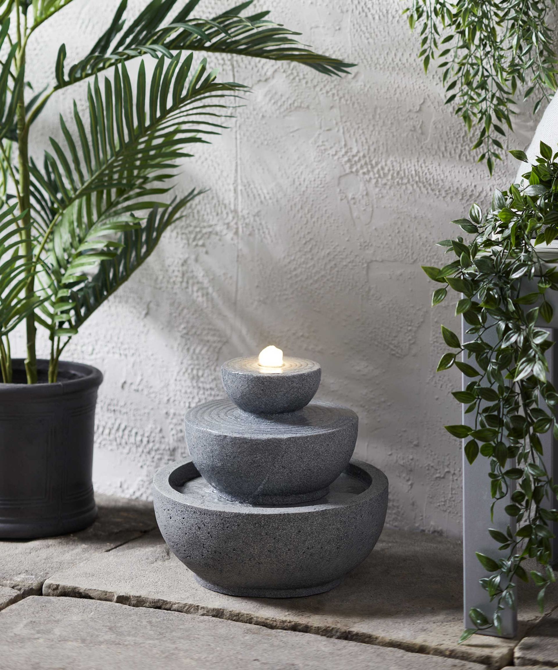 Small garden water feature ideas: 10 decorative designs for little ...