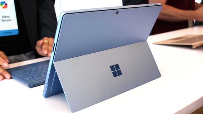 How To Import A Windows Subsystem For Linux Wsl Distribution From A Tar File Windows Central