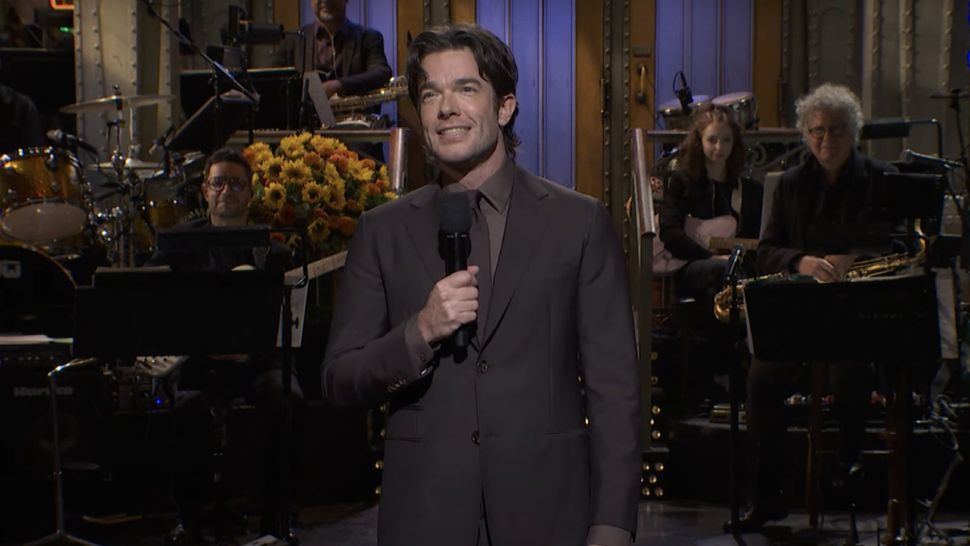 Upcoming SNL Hosts And Musical Guests, The Saturday Night Live Season ...