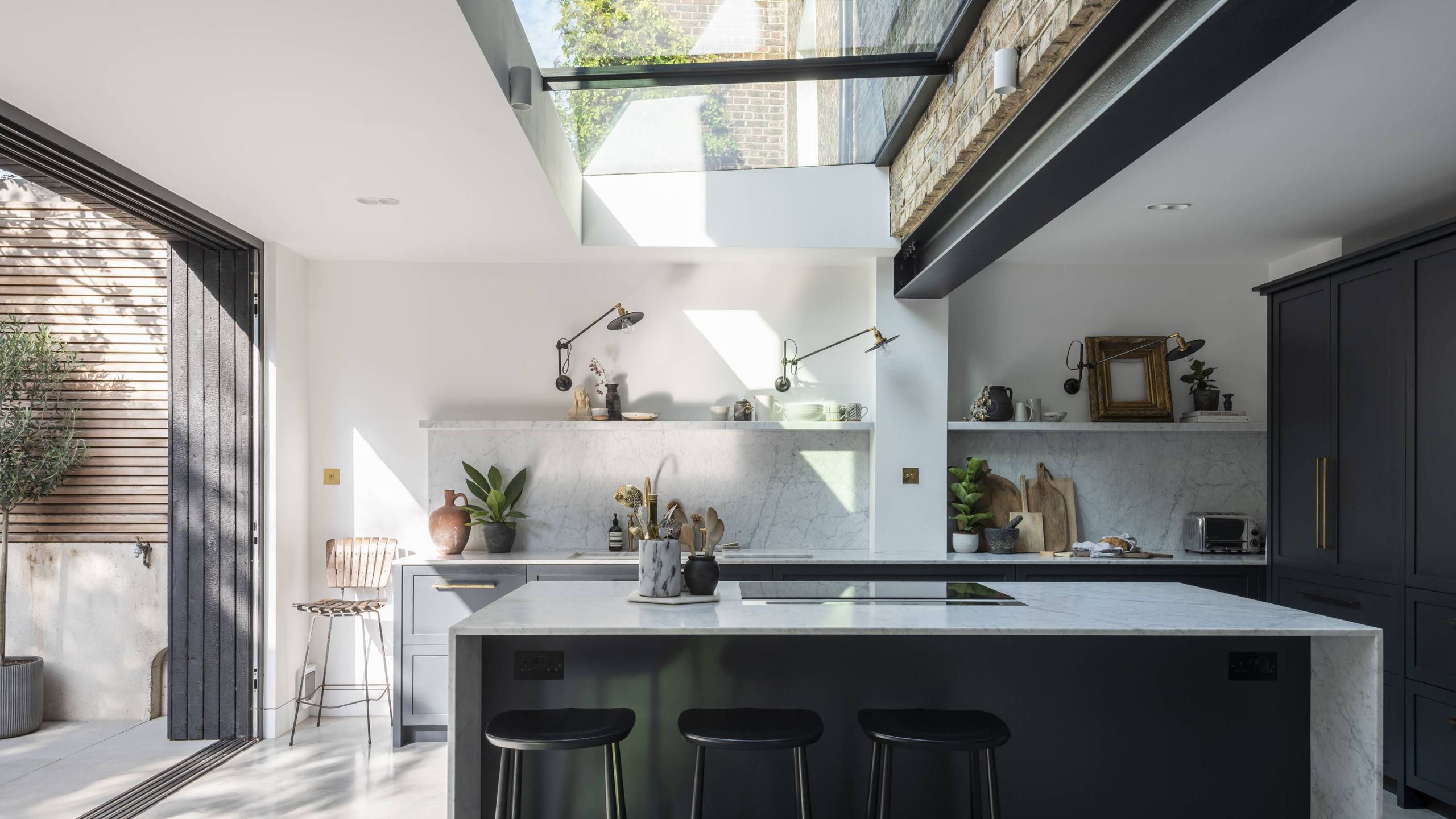 Can I Put a Hot Pan on My 'Heat-Resistant' Countertops? | Livingetc