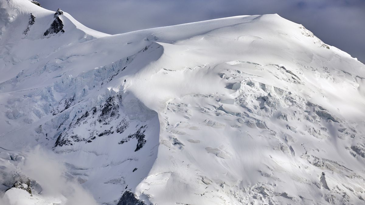 What is a snow cornice? And how do you stay safe around this deadly ...