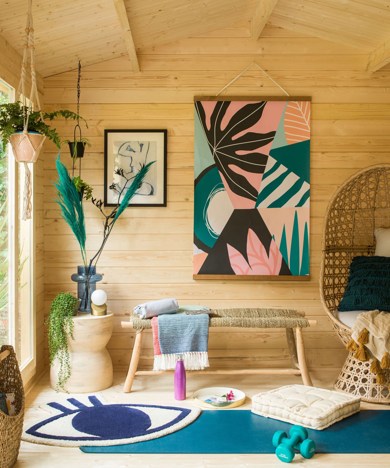 Garden experts give their top tips for creating a cozy summer house ...