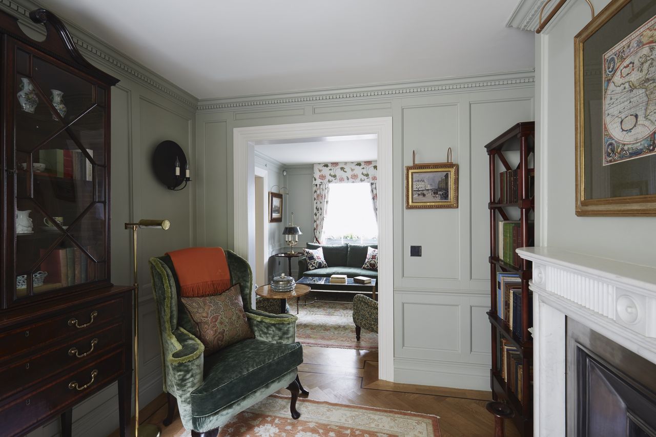 See inside a Chelsea townhouse with unique design flourishes | Homes ...