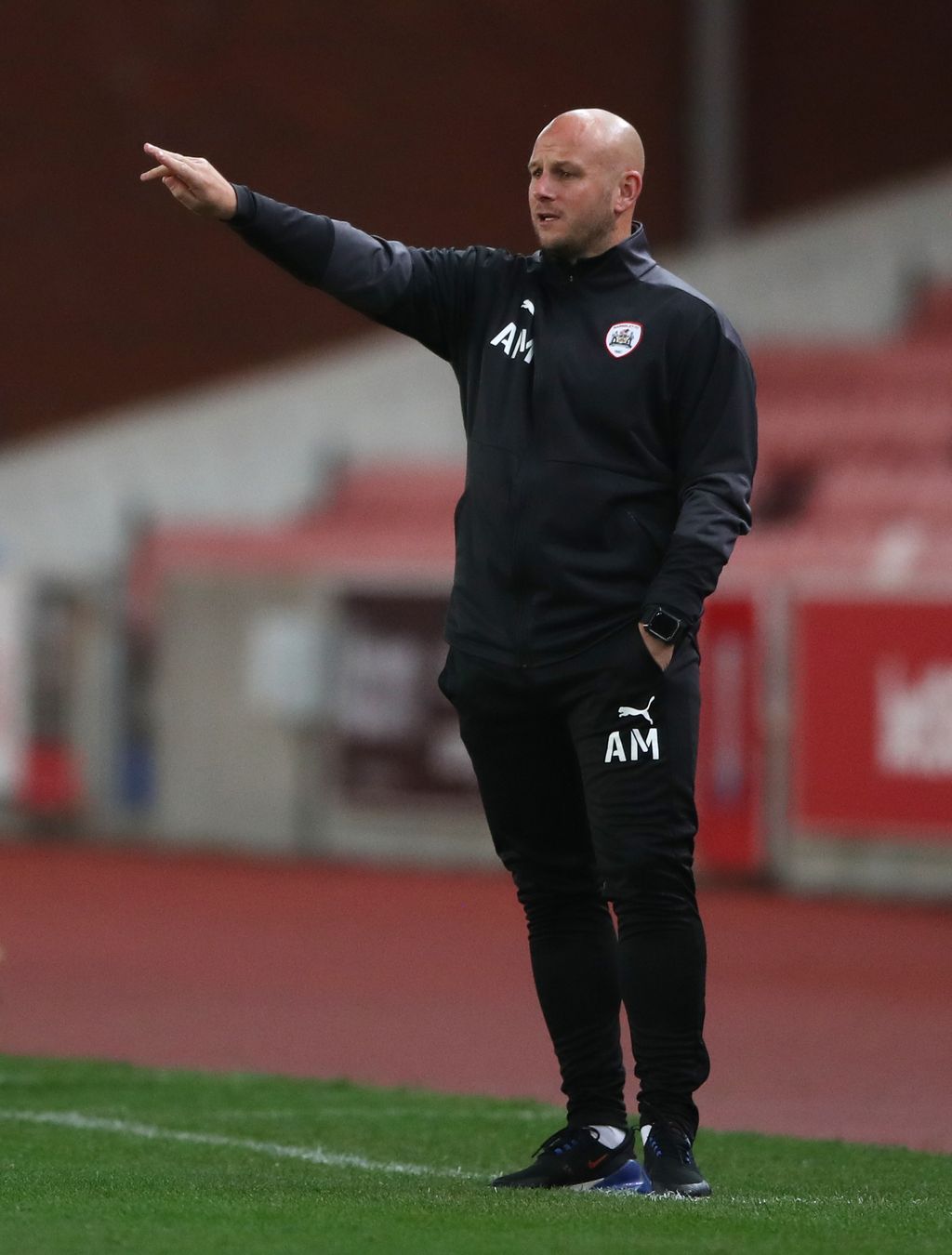 Adam Murray guides Barnsley to point at Millwall in final game in ...