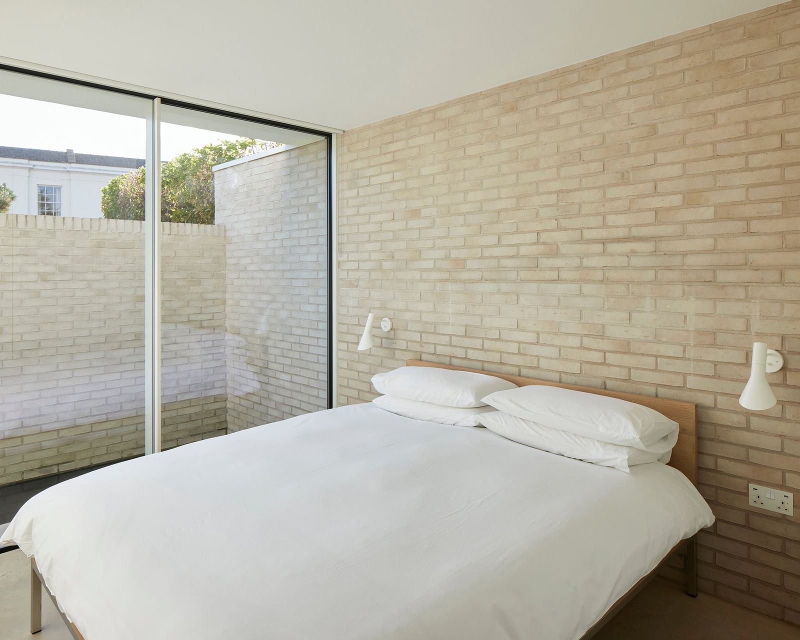 Case Study Program inspires Gloucestershire house | Wallpaper*