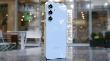 Samsung Galaxy S25, S25 Plus and S25 Ultra revealed in new leak — here ...