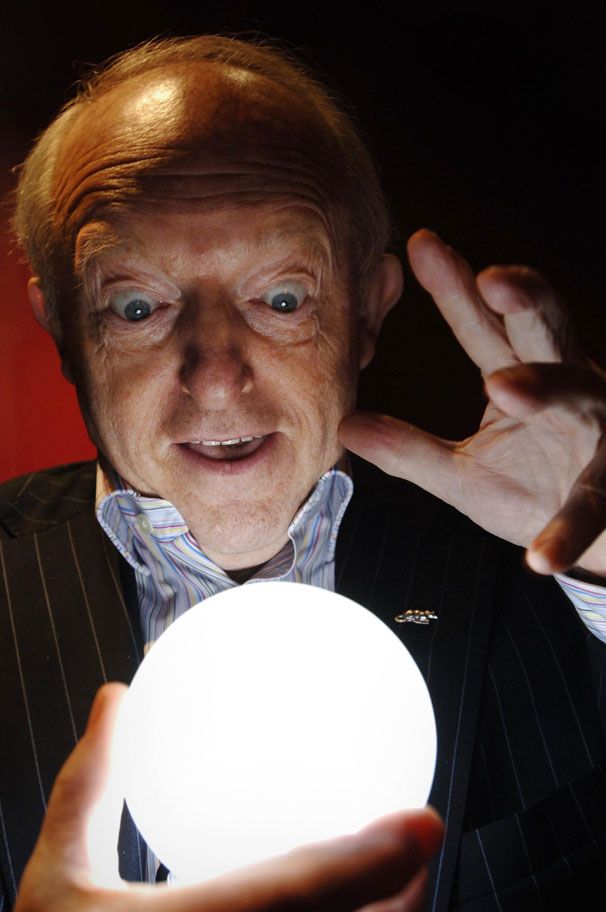 Stars and celebs pay heartfelt tribute to the late Paul Daniels | News ...