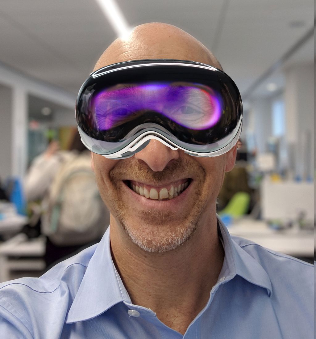 Apple Vision Pro is the best gadget I've seen in ages but it still ...