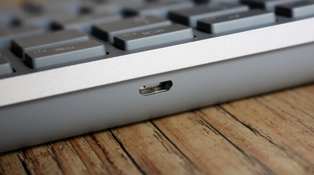 Microsoft Modern Keyboard [Review]: Windows Hello with Fingerprint ID ...