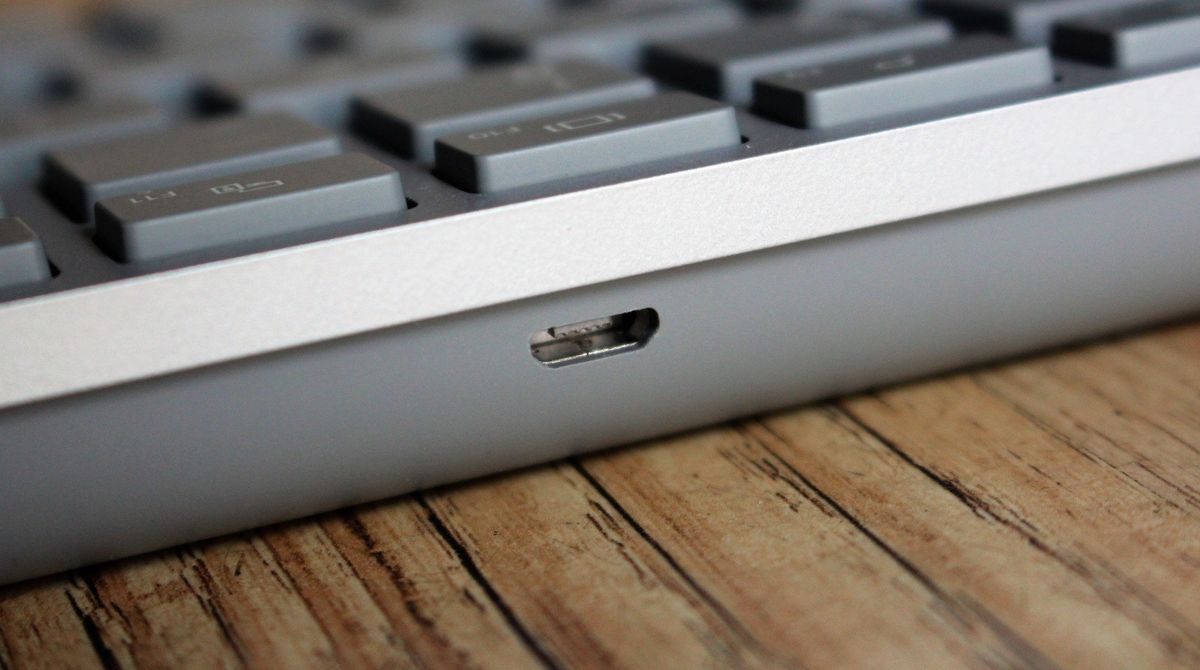 Microsoft Modern Keyboard [Review]: Windows Hello with Fingerprint ID ...