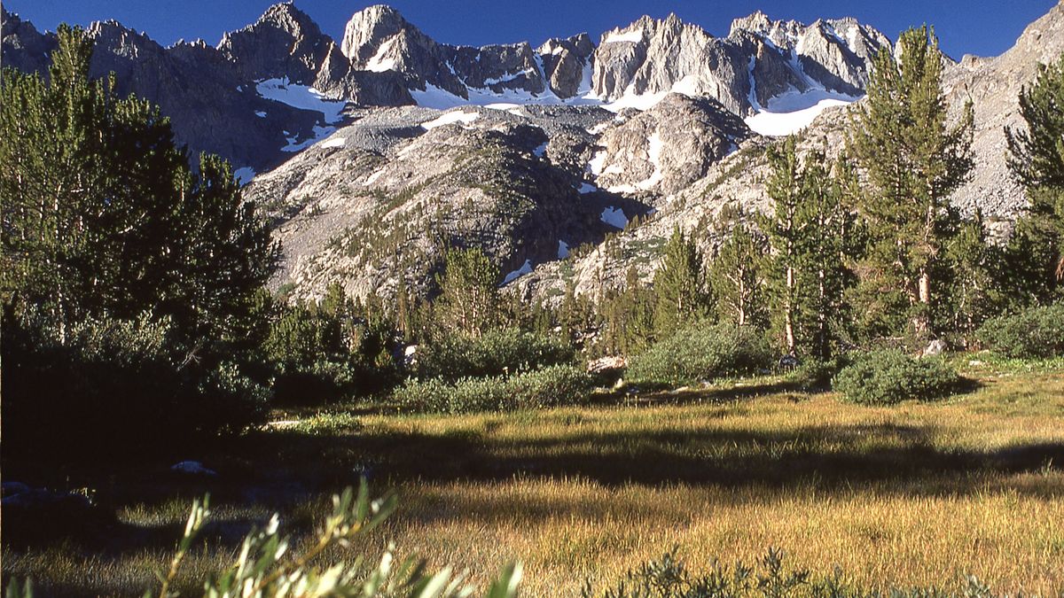 Climbing California's 14ers: awesome ascents to the high points of the ...