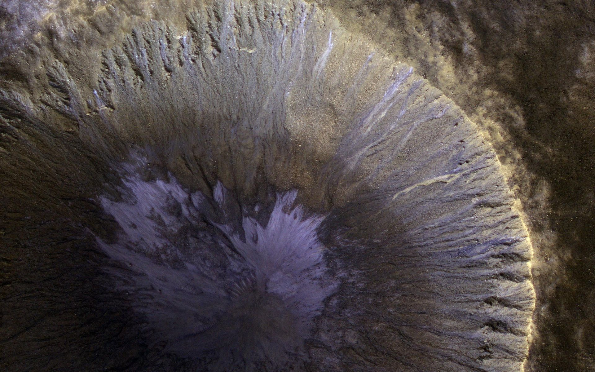 Gullies Streak Down Mars Crater in Stunning NASA Photo | Space