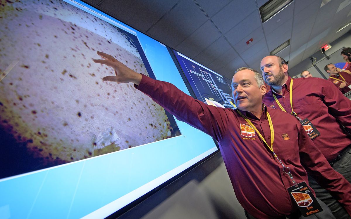 NASA's InSight Mars Lander: Amazing Landing Day Photos!: Page 3 | Space