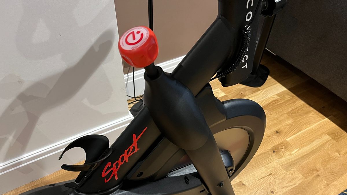 Echelon Sport Smart Connect Bike Review | Coach