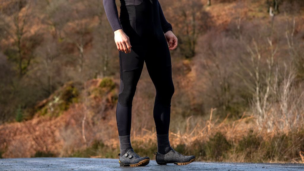 Endura GV500 Thermal bib tight review – winter gravel tights with cargo ...