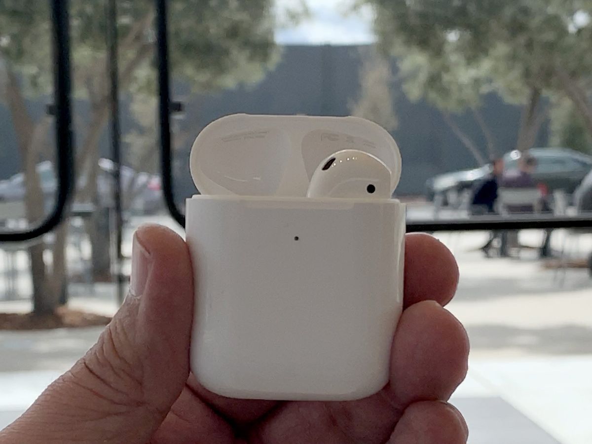 AirPods (2nd Gen) Hands-On | iMore