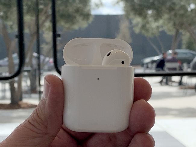 AirPods (2nd Gen) Hands-On | iMore
