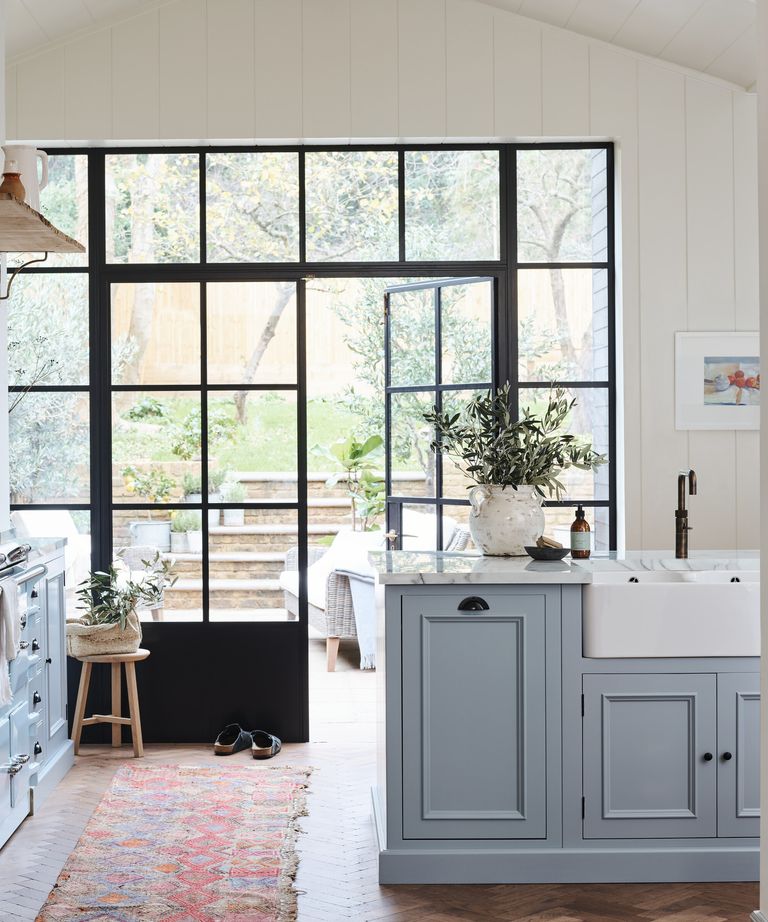 Prep sinks kitchen trend – why your home should have them | Homes and ...