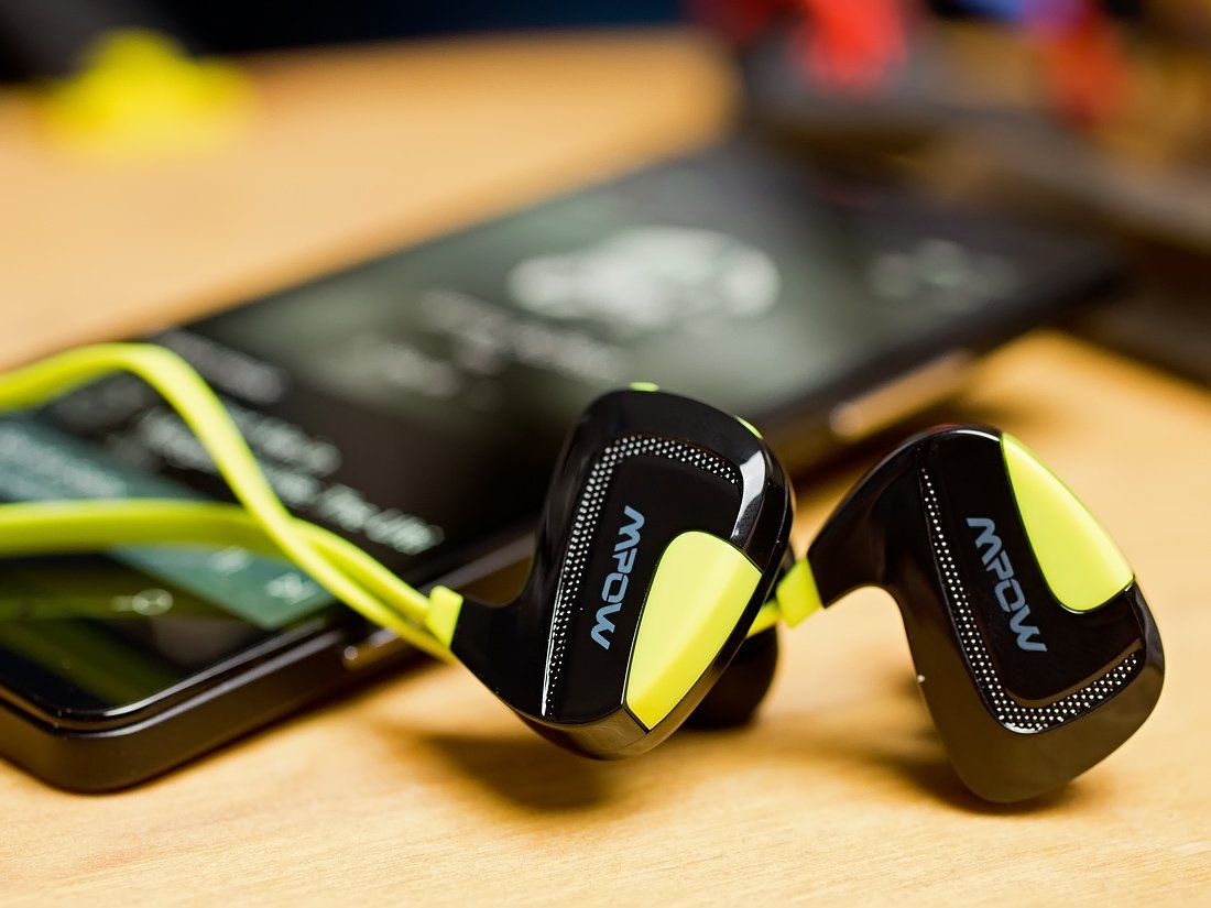 Mpow's Seashell Bluetooth sport headphones offer noise cancellation on ...
