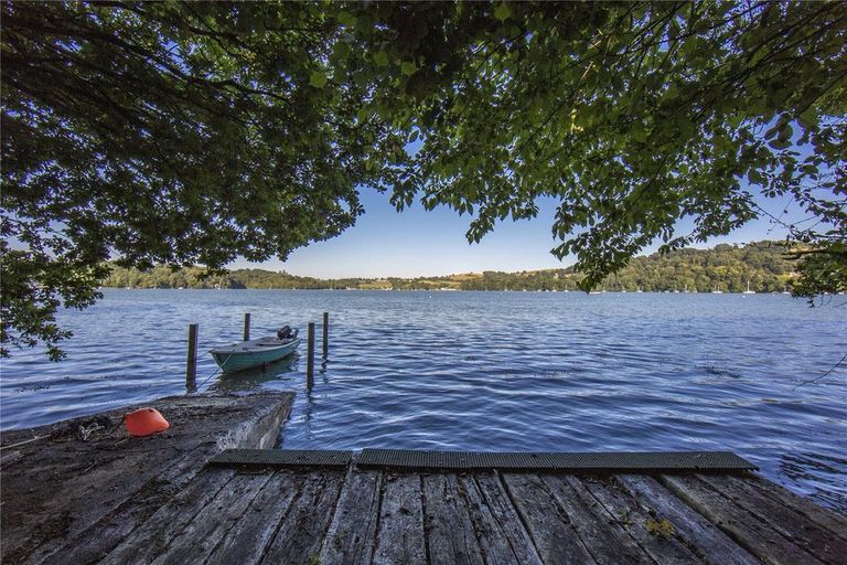 Exquisitely private waterfront property in South Devon with a guest ...