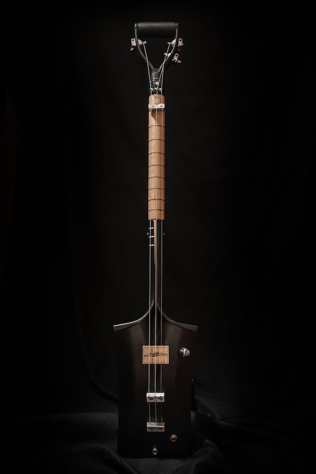 Justin Johnson: why I play a three-string shovel guitar | Guitar World