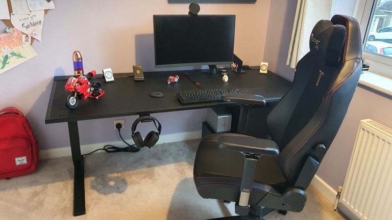 Secretlab Magnus Pro Xl Sit To Stand Metal Desk Review T3