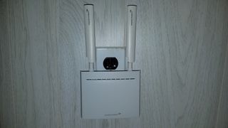 The best WiFi range extenders | PC Gamer