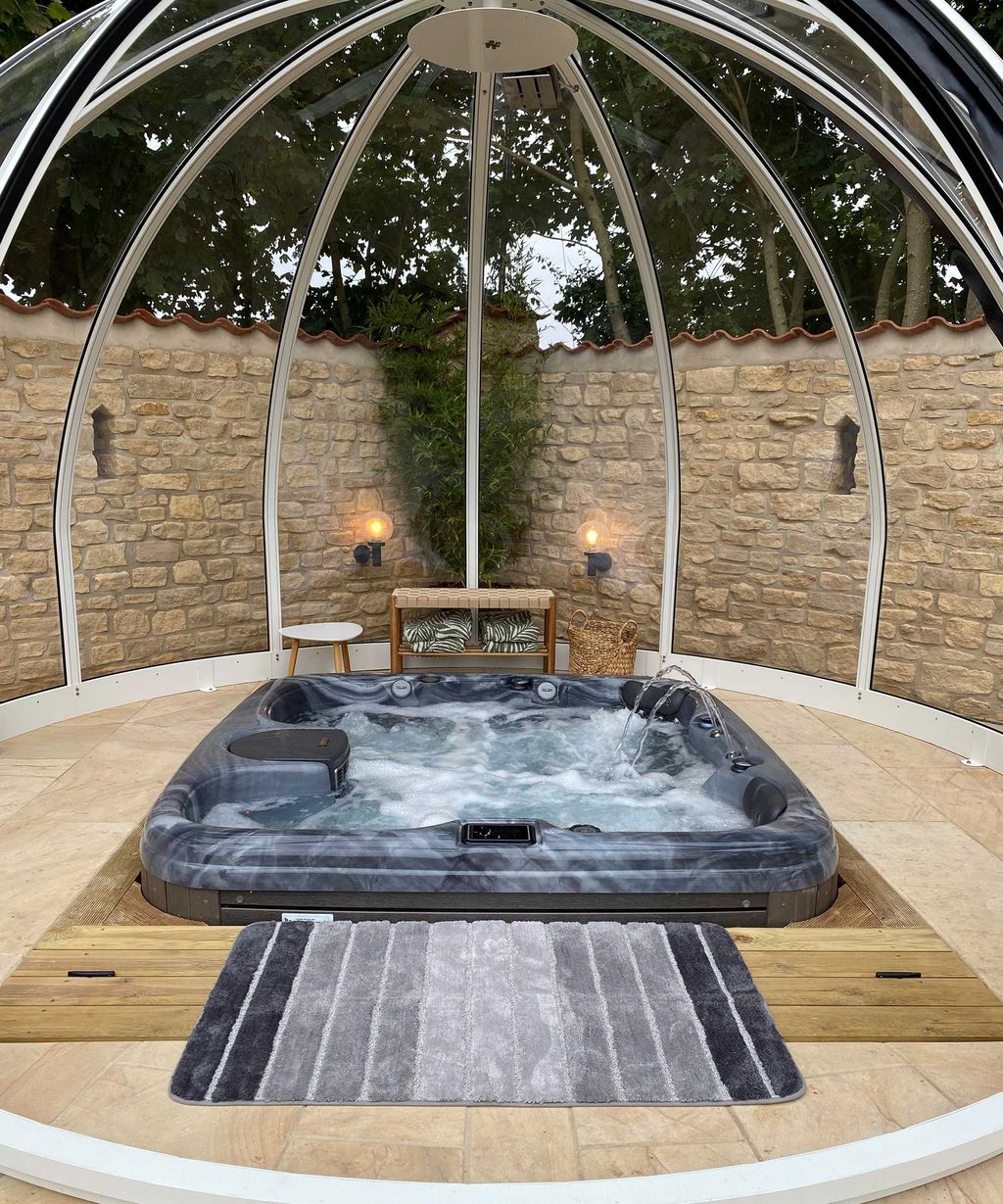 Hot tub ideas: 20 solutions for a luxurious outdoor spa | Gardeningetc