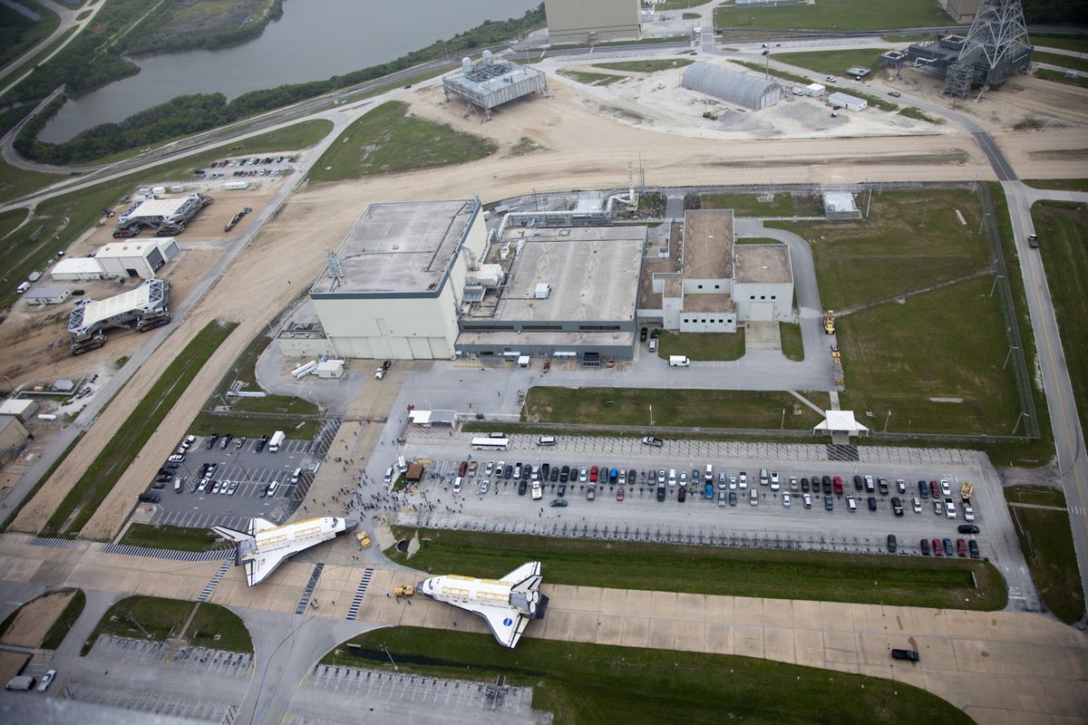 2 NASA Space Shuttles Meet Nose-to-Nose | Space