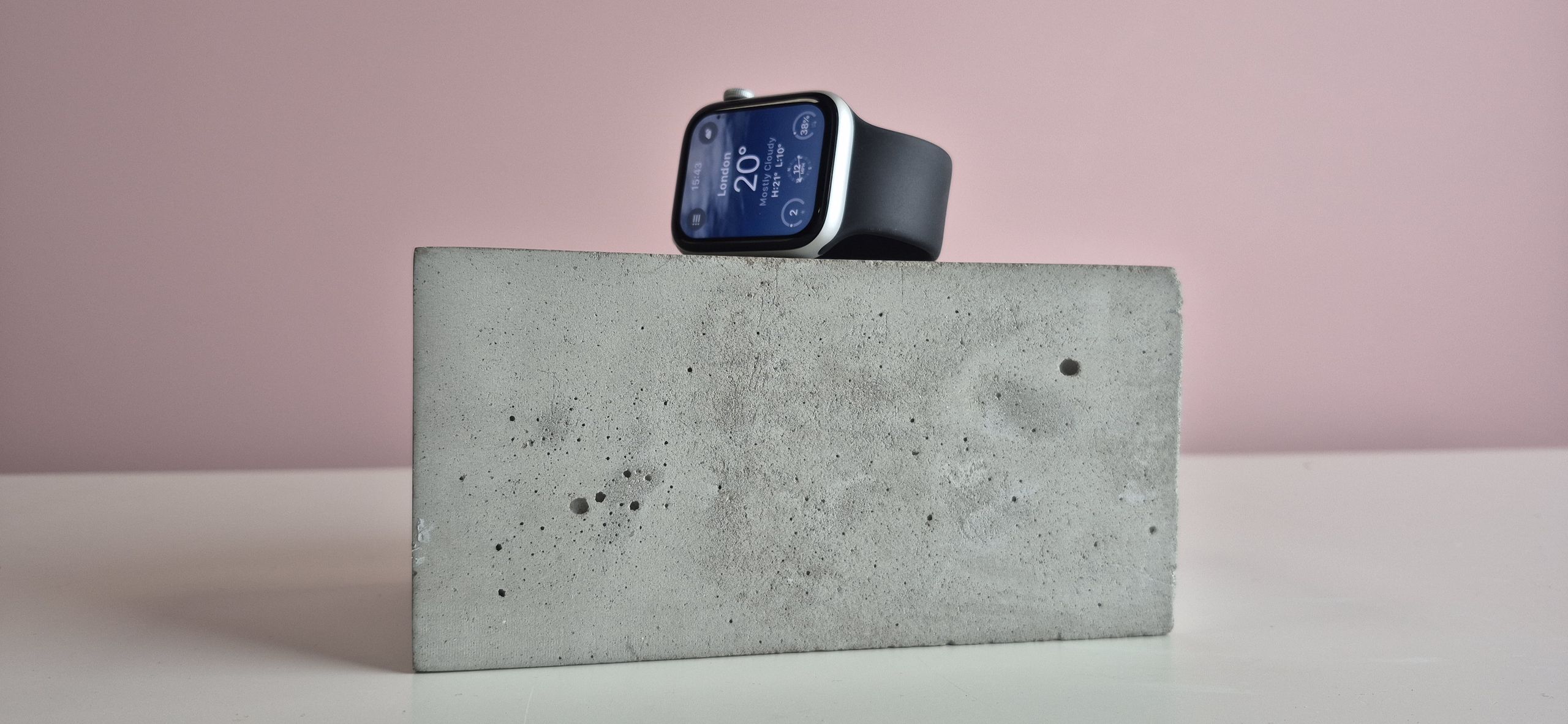 Apple Solo Loop review: a simple yet effective Apple Watch band that ...