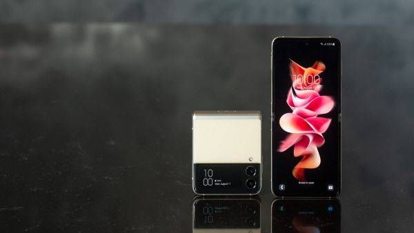 Samsung plans to use plastic waste in new Galaxy phones by 2025 — eco ...