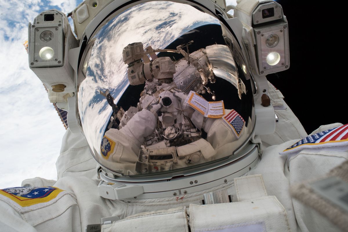 Astronauts Taking a Spacewalk at the Space Station Today: Watch It Live ...