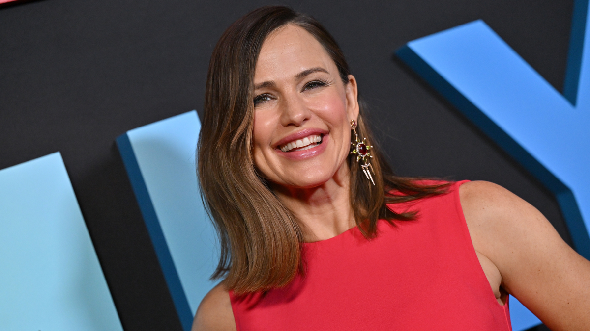 Cook like Jennifer Garner with these Kitchen Essentials | Homes and Gardens