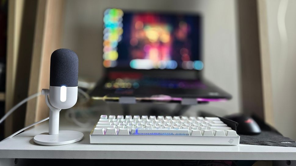 Elgato Wave Neo review: Big performance for such a small device (and ...