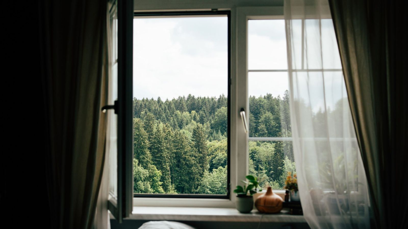 Experts share their best cooling window hacks for summer | Woman & Home