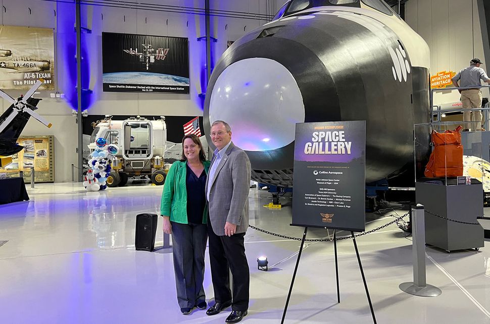 Shuttle simulators and astronaut artifacts featured in new Lone Star ...