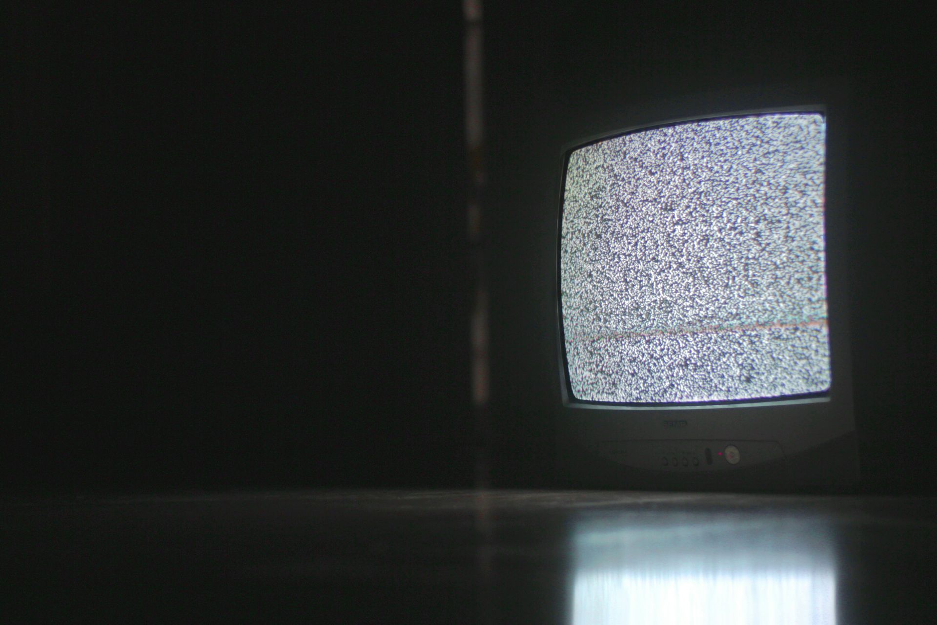 Why retro gamers and nostalgic movie lovers want old, bulky, back ...
