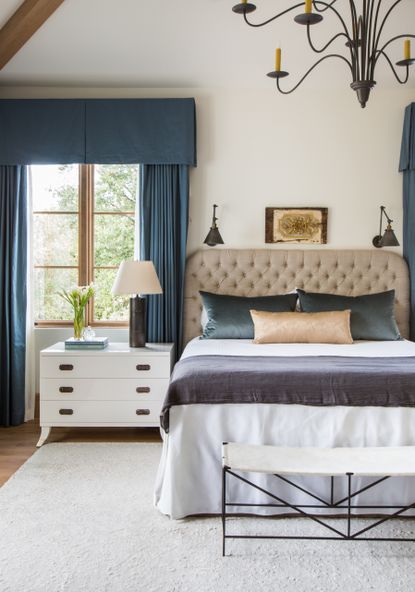 16 Modern Pelmet Ideas That'll Make Your Curtains Look Better | Livingetc