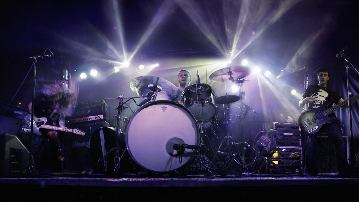 PREMIERE: We Are Knuckle Dragger – The Drone documentary | Louder
