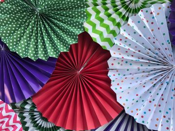 How to make a paper fan | GoodtoKnow