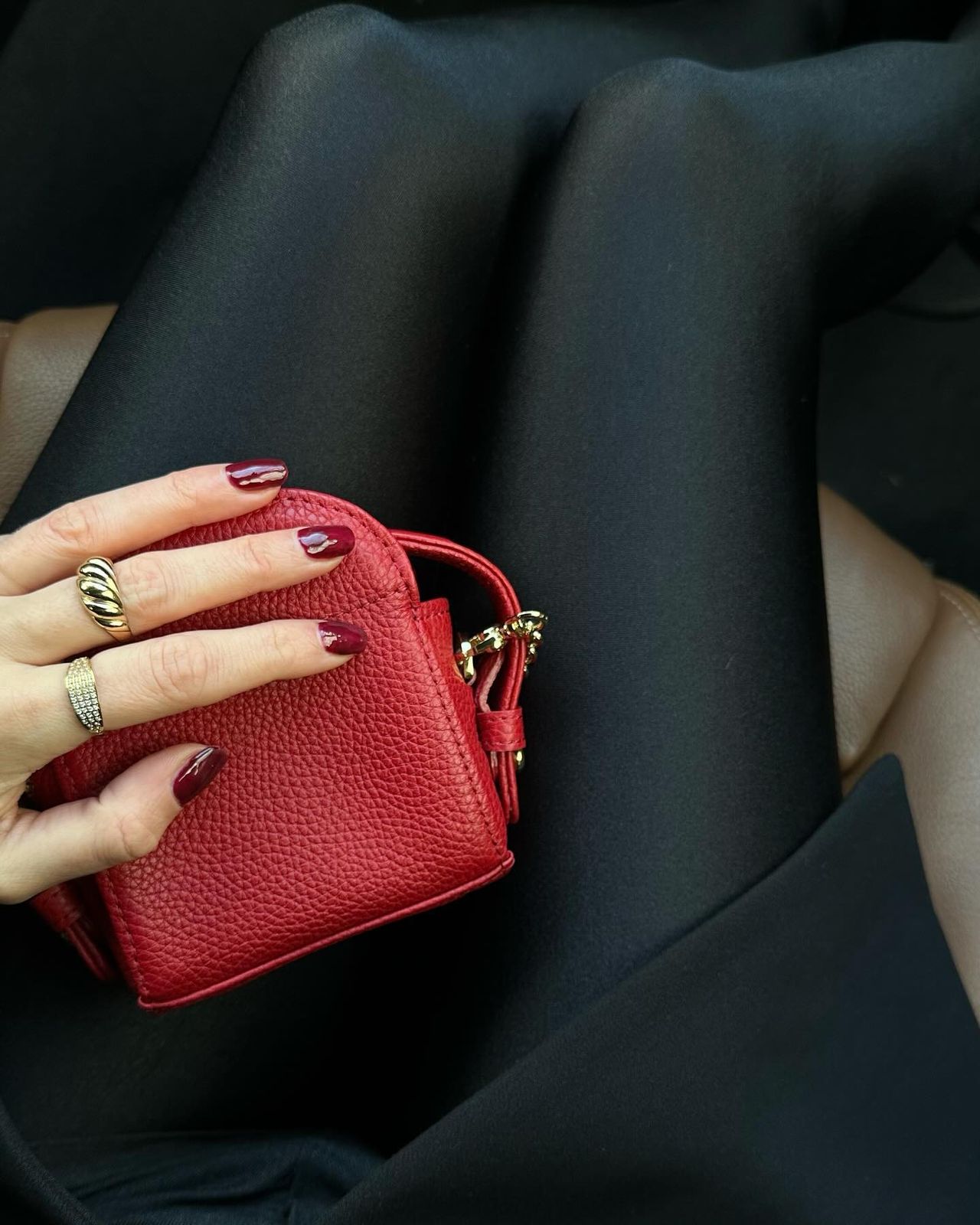 15 Nail Colour Trends Stylish European Women Are Wearing This Summer ...