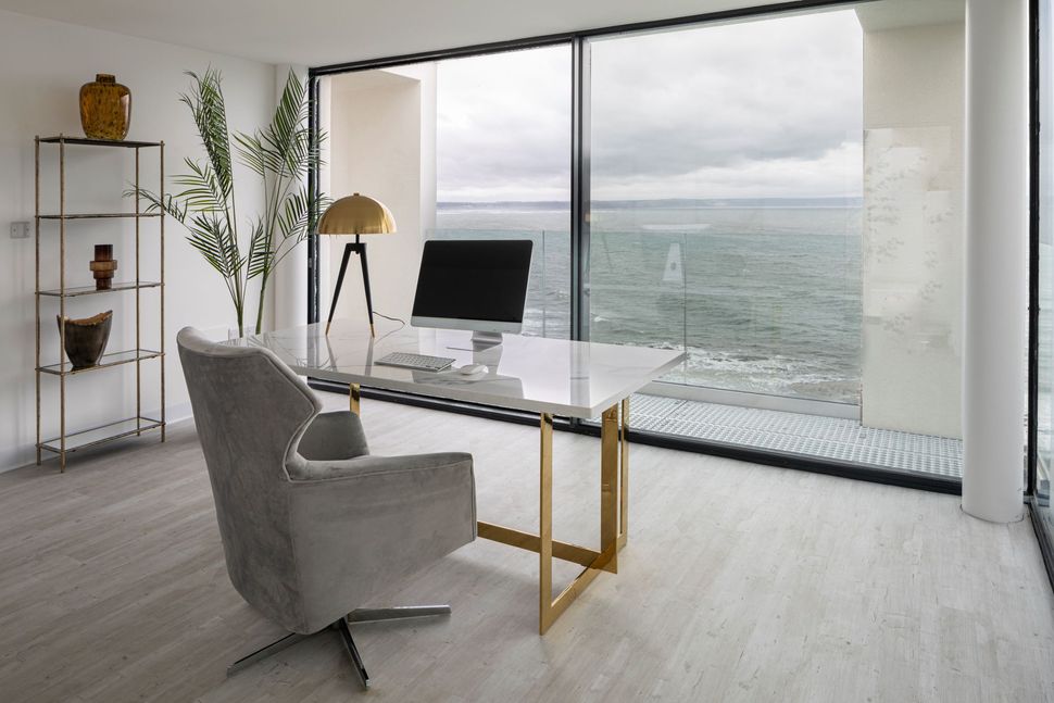 Grand Designs’ ‘Lighthouse’ finally sells | Homebuilding